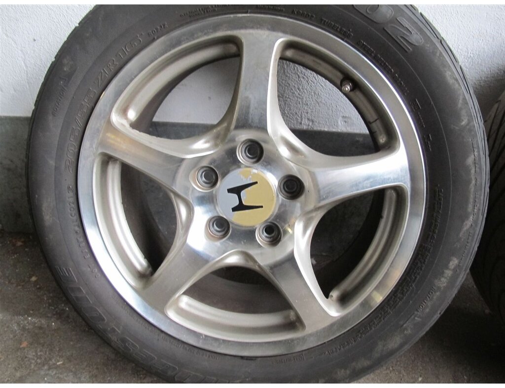 Honda S2000 original Alufelgen 16" mit Sommer Reifen
